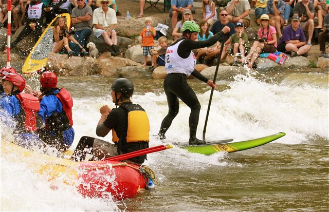 What' SUP? A description of stand up paddle boarding.